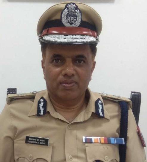 देवेंद्र बी कासर राष्ट्रपति पुलिस पदक से सम्मानित - RPF Principal Chief ...