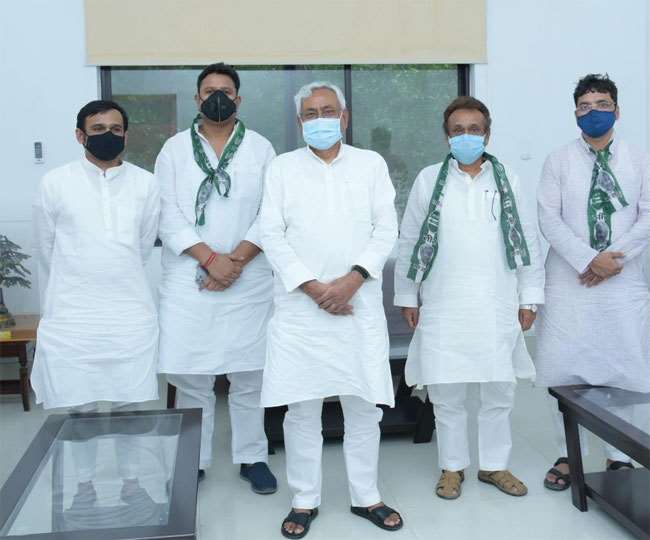 Bihar Assembly Election: चुनाव के पहले लालू का झटका, फिर JDU में गए ...