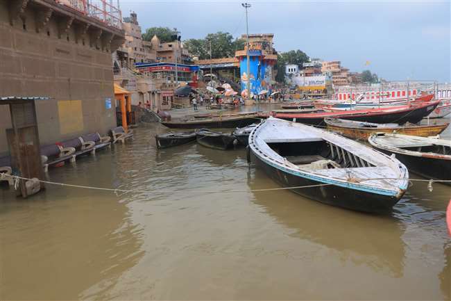 Varanasi City Weather Forecast : गर्मी और उमस के बीच रूक-रूककर जारी ...