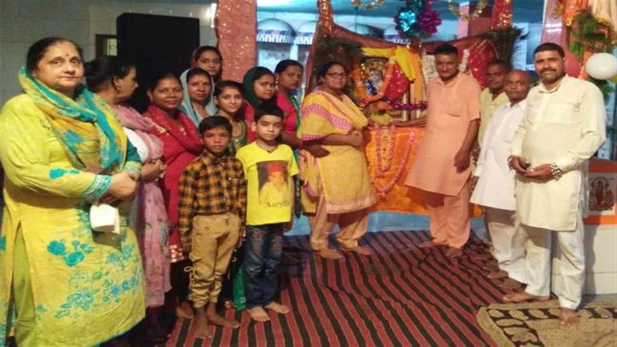 श्री कृष्ण के रंग में रंगा बंगा - Banga painted in Krishna colors on ...