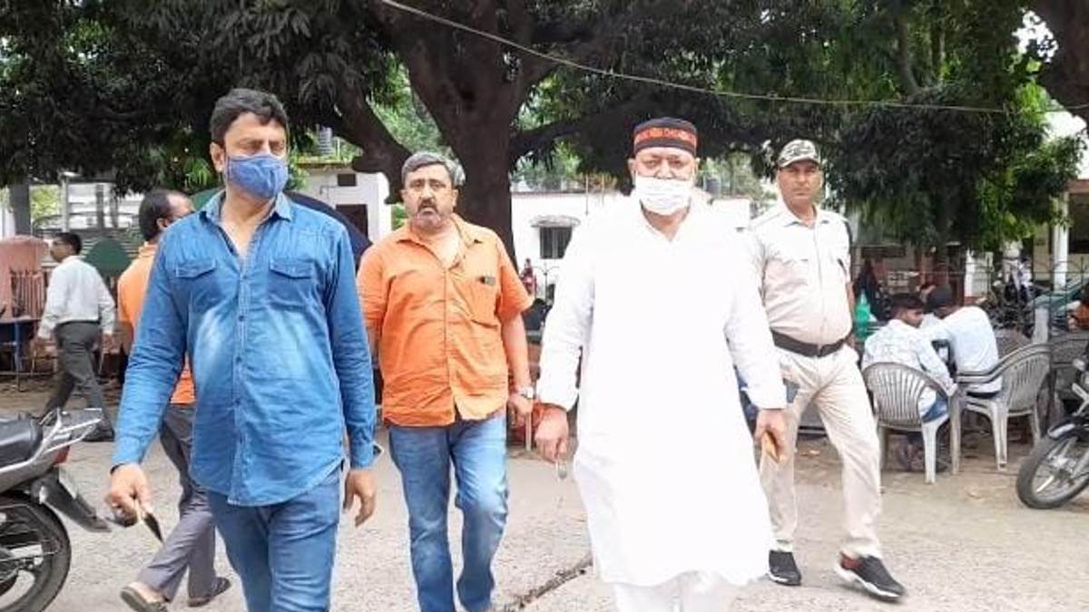 कांग्रेस MLA अजीत शर्मा रिहा, 13 साल पहले BSP की टिकट पर चुनाव लड़ने के ...