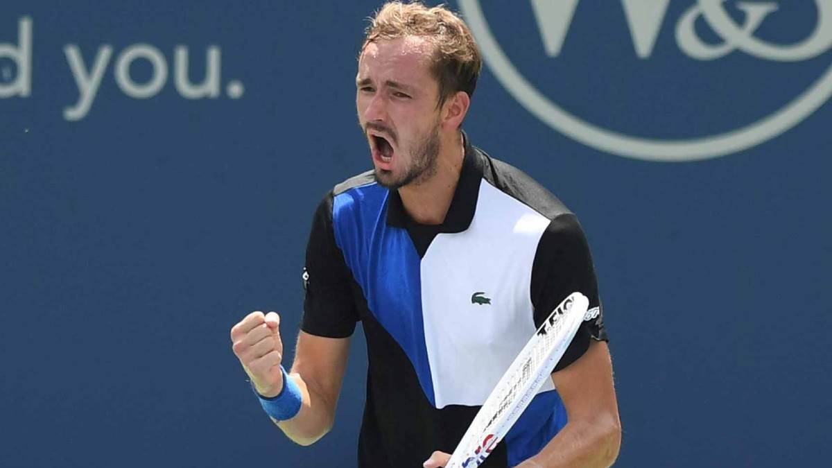 Cincinnati Masters: मेदवेदेव और सितसिपास सेमीफाइनल में होंगे आमने-सामने ...