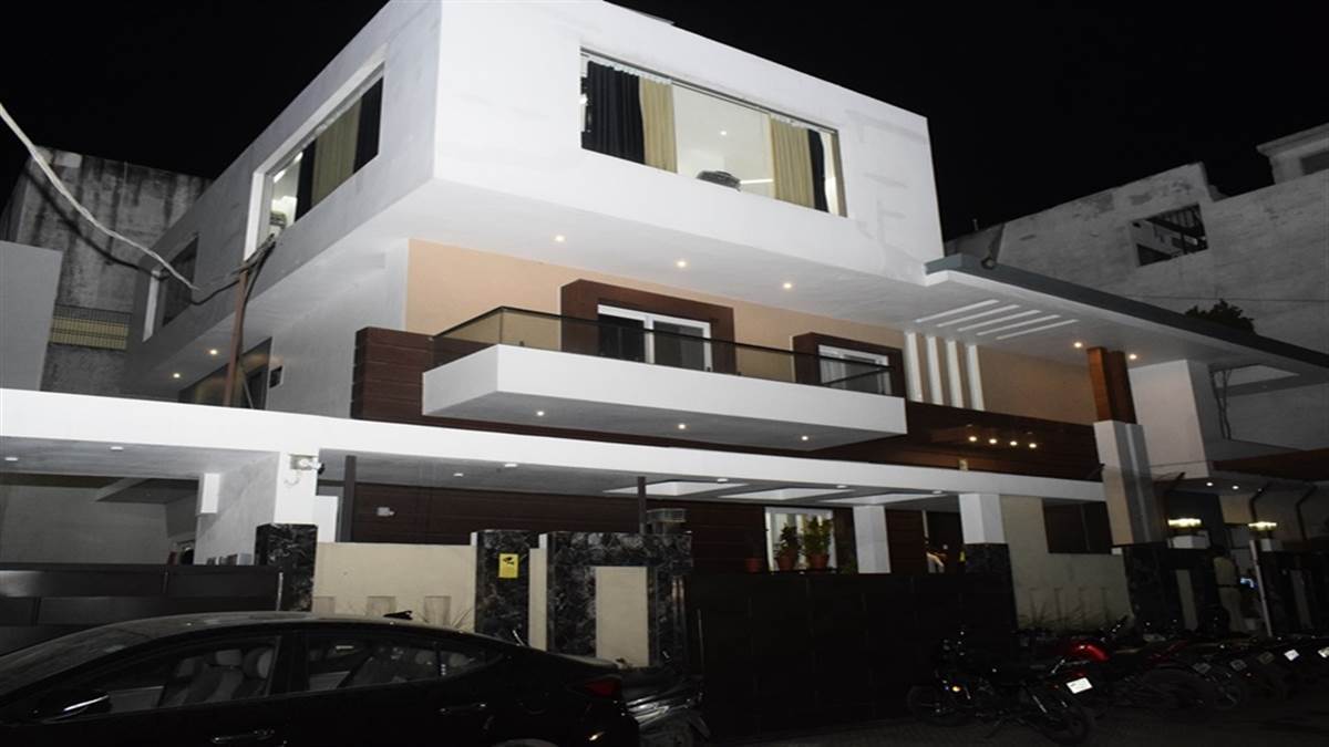 EOW Raid in Jabalpur: छापेमारी की सूचना का लीक होना गंभीर मामला, विभीषण की तलाश में ईओडब्ल्यू ...