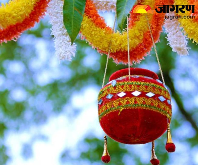 Dahi Handi 2024: दही हांडी फोड़ने की परंपरा कैसे हुई शुरू, जानें इसे ...