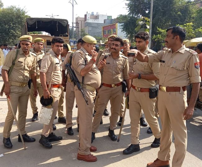 Shamli News: धोखाधड़ी के मामले में सपा विधायक नाहिद हसन कोर्ट में पेश ...