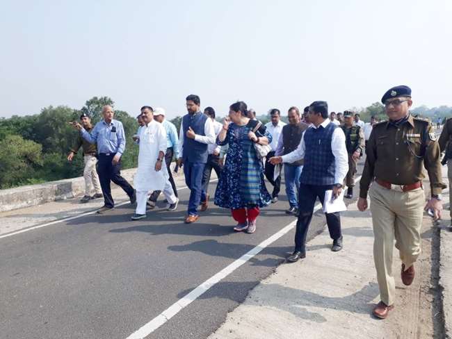 जल संसाधन मंत्री ने जाना चांदन डैम का हाल, DM ने मंत्री को बताया क्यों ...