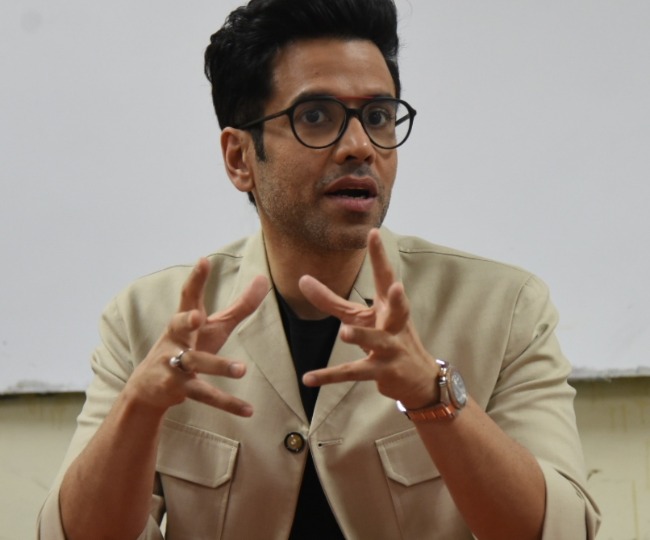 Film Maarrich के प्रमोशन को लखनऊ पहुंचे Actor Tusshar Kapoor, बोले ...