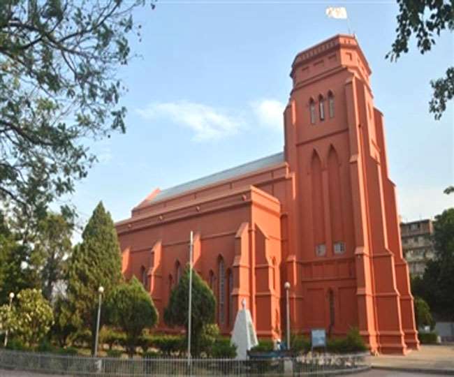 Oldest Church: झारखंड का सबसे पुराना GEL चर्च, चार गोलों के बाद भी नहीं ...