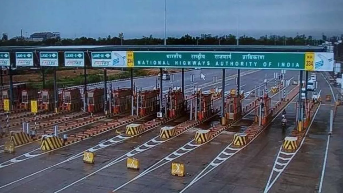 Toll Tax Collection: देश में अब GPS के जरिए वसूला जाएगा टोल टैक्स, अगले ...