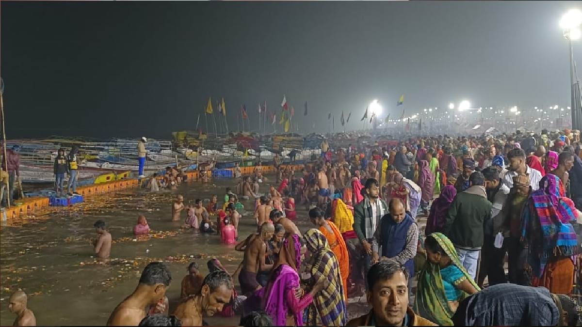 Mauni Amavasya 2023: मौनी अमावस्या पर गंगा महास्नान के ल‍िए उमड़े ...