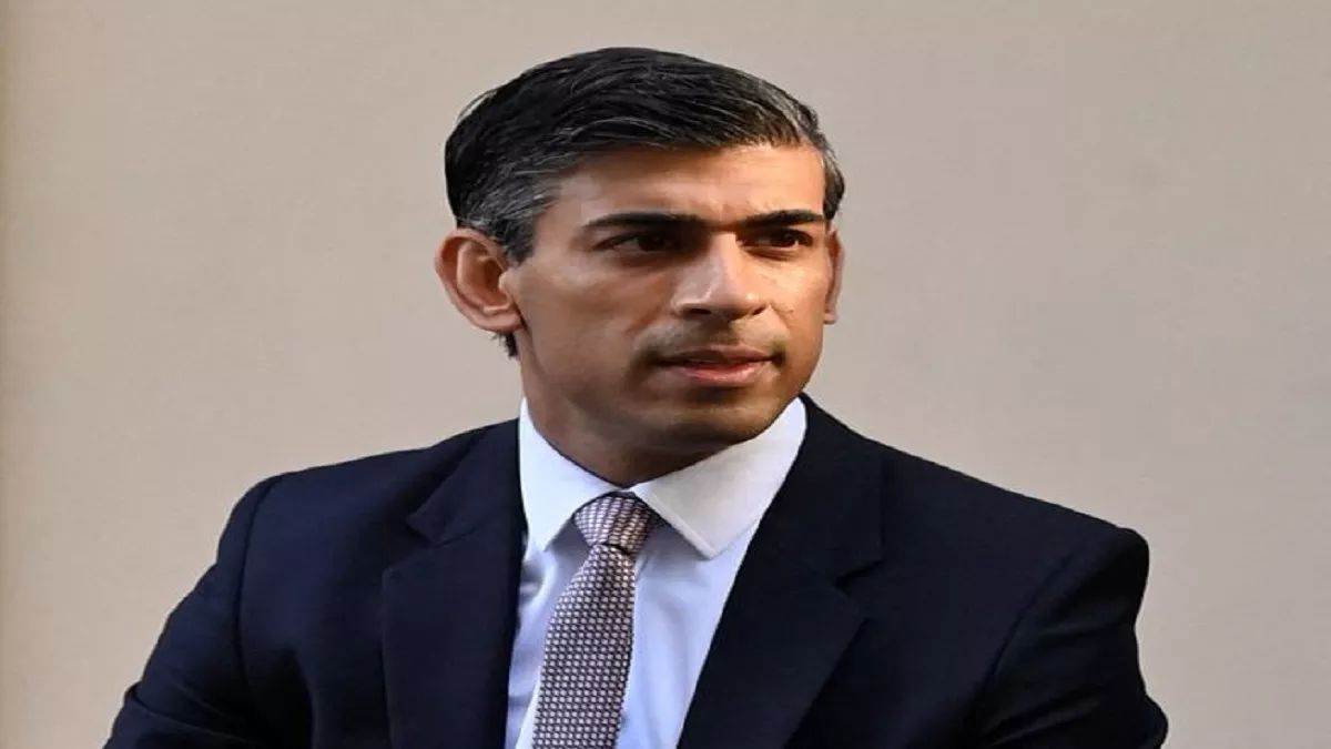 Britain: सीट बेल्ट नहीं लगाने को लेकर पीएम सुनक पर पुलिस ने की कार्रवाई ...