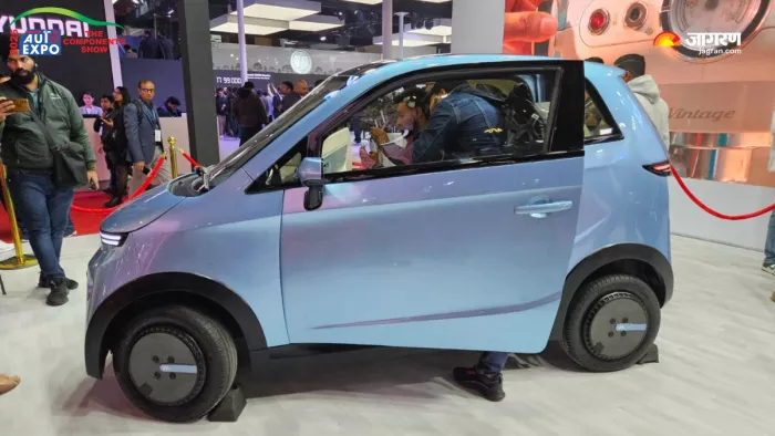 Auto Expo 2025 में लॉन्च हुई भारत की पहली सोलर से चलने वाली कार, सिंगल ...