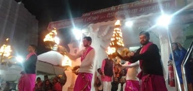 महाशिवरात्रि पर शिव भजनों से गुंजायमान हुआ इलाका - celebrating ...