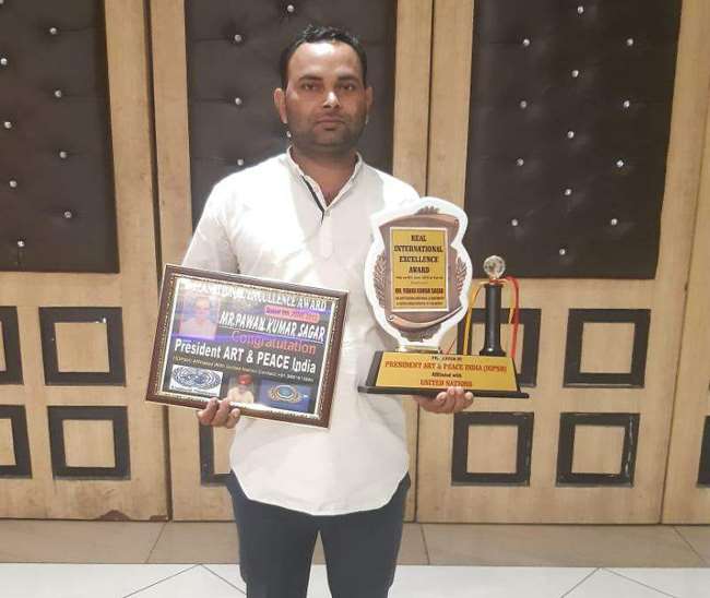 घर सजे मंजूषा से : पवन ने दक्षिण भारत में भी पहुंचाया मंजूषा को ...