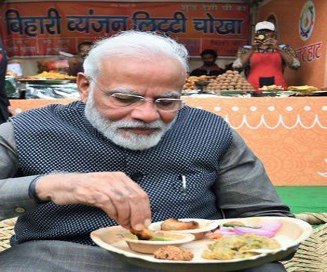 PM Modi eat Litti Chokha जिस स्टॉल पर PM मोदी ने खाया लिट्टी-चोखा वहां ...