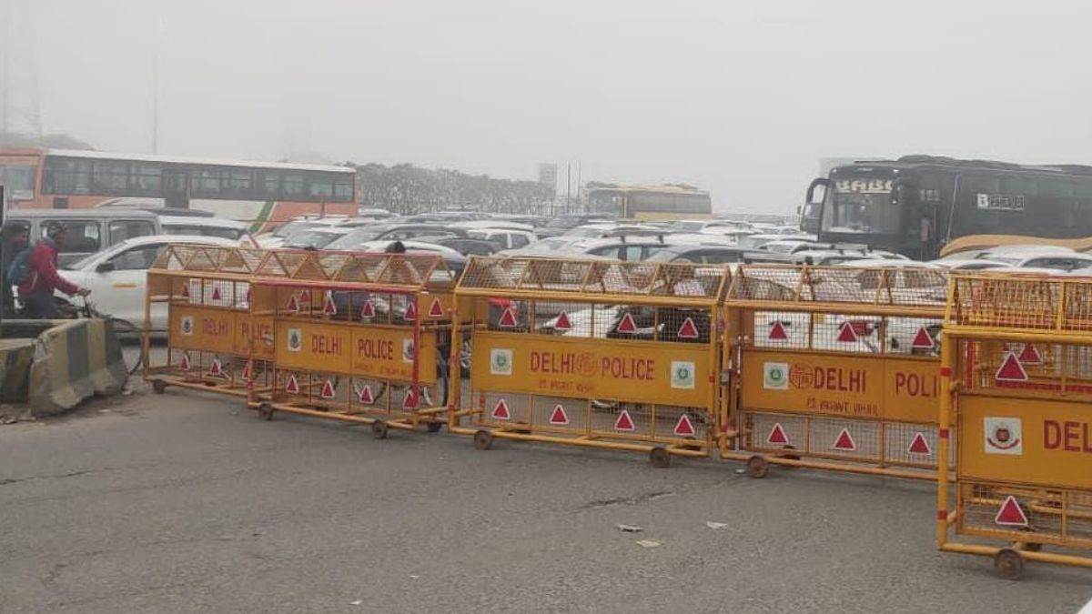 Gurugram Traffic News: किसानों के दिल्ली कूच के बीच रजोकरी बॉर्डर पर ...