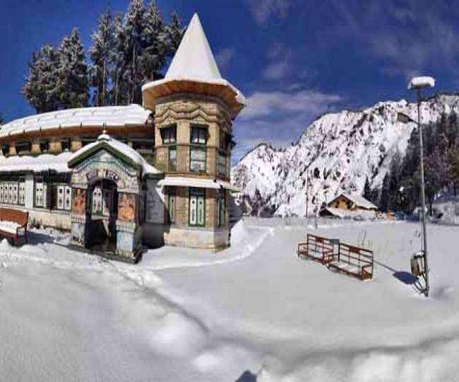 प्रकृति की गोद में बितानी हो छुट्टियां तो आइए उत्तराखंड के नारायण आश्रम ...