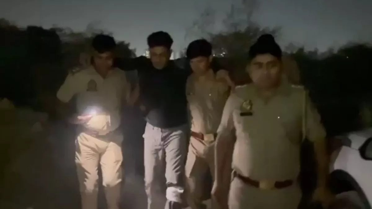 Noida Encounter: नोएडा में पुलिस और बदमाशों में धांय-धांय; मुठभेड़ में गिरोह का सरगना घायल; तीन ...