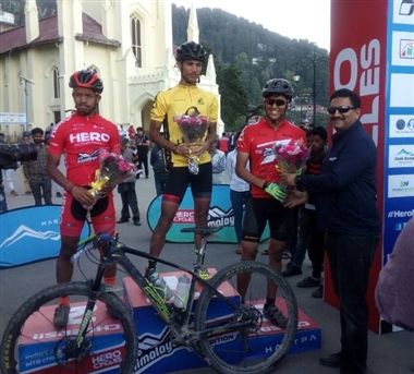 आठवीं हीरो एमटीबी साइकिल रैली के विजेता सम्मानित