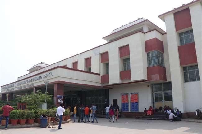 वाराणसी में बीएचयू के ट्रामा सेंटर में शुरू हुआ कोविड वार्ड, आरक्षित ...
