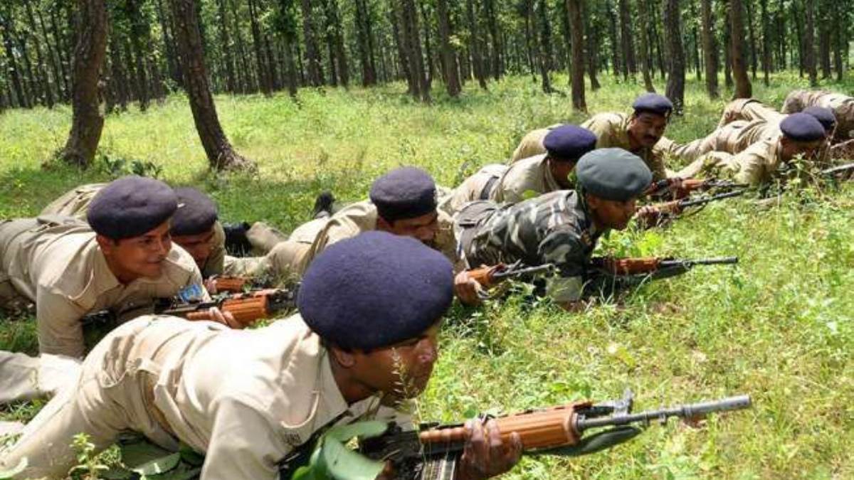 Chhattisgarh Naxal Attack: सुकमा में नक्सलियों और DRG के जवानों के बीच ...