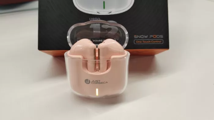 Just Corseca Snow Pods Review: टाइट बजट में बैलेंस साउंड और तगड़ी बैटरी ...