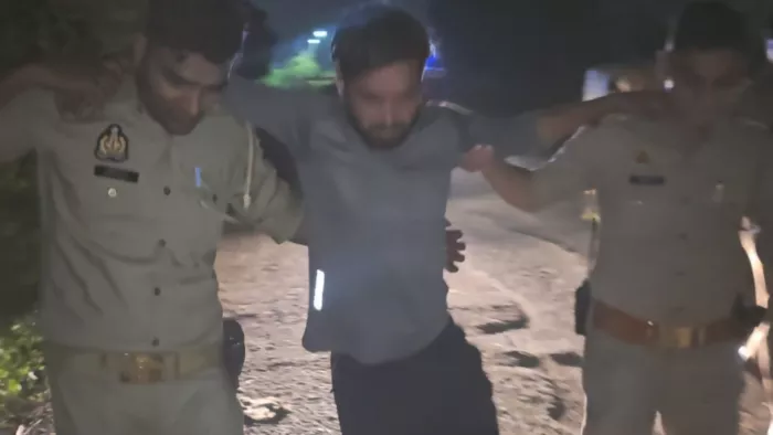 Encounter: नोएडा में देर रात हुई धांय-धांय... मुठभेड़ में दो बदमाश घायल; तीन गिरफ्तार - ncr ...