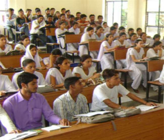 Jammu Degree Colleges: नए कालेज तो खुल रहे है लेकिन इमारत के जमीन ...
