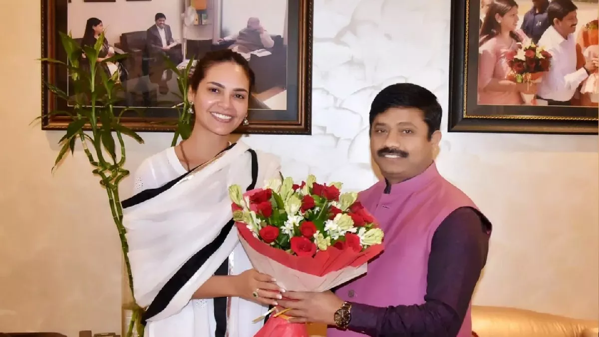 यूपी फिल्म सिटी को लेकर अभिनेत्री ईशा गुप्ता का मिला साथ, कहा- मैं यूपी ...