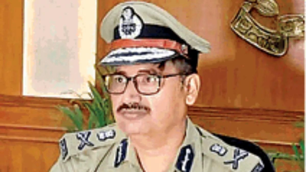 IPS Ramkrishna Swarnkar ने कानपुर में संभाला कमिश्नर का कार्यभार, विदेश ...