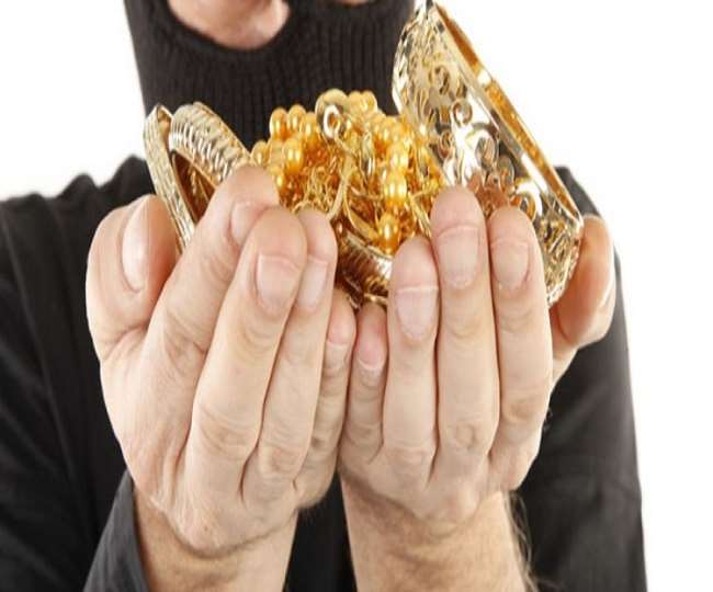 क्राइम ब्रांच का अधिकारी बताकर लखनऊ में टप्पेबाजों ने उड़ाया 15 लाख का ...