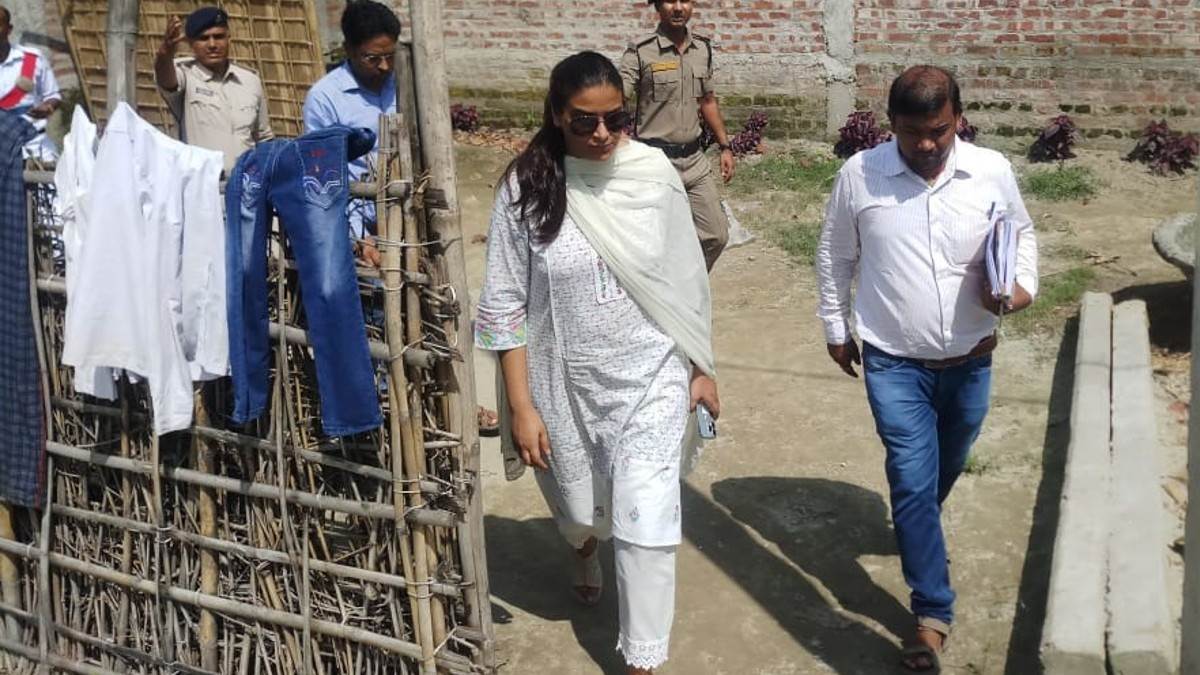 IAS Inayat Khan: अररिया की डीएम ने एक दिन में किए धड़ाधड़ इंस्पेक्शन ...