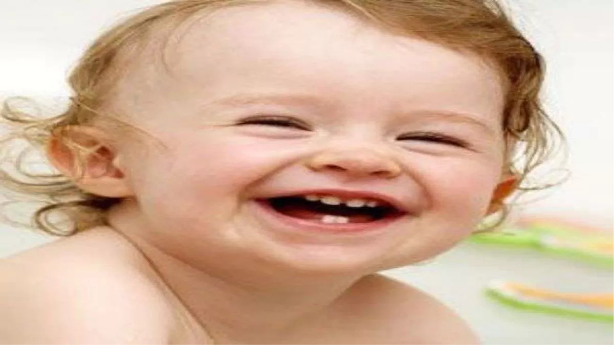 Child Care: इन 5 उपायों से दें बच्चों को दांत निकलने की परेशानी में ...