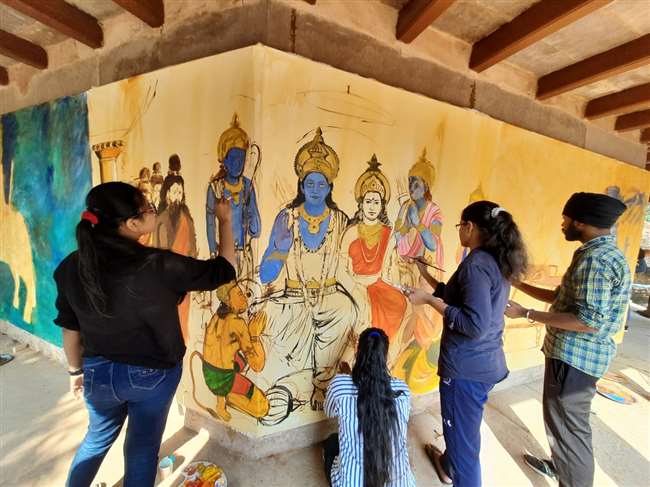 Varanasi में कैनवास पर सजे शिव के राम, अयोध्या शोध संस्थान की ओर से ...