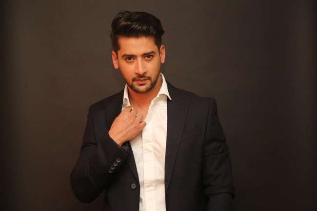 कंगना रनौत के हीरो रहे बरेली के अभिनेता पारस अरोड़ा 'काटेलाल एंड संस ...