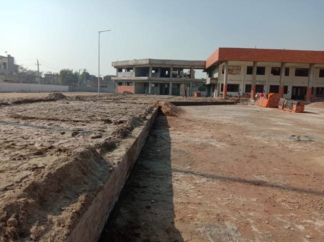 पेमेंट के इंतजार में फिर से धीमा पड़ा बस स्टैंड का निर्माण - Panipat ...