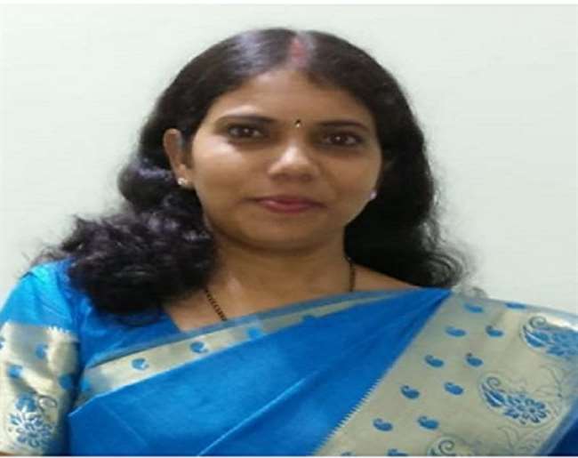 पटना में चंपारण के छात्रों के भविष्य को उड़ान दे रहीं सिकटा की बहू सोनू ...