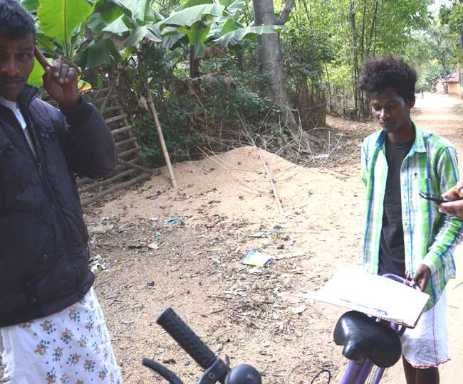 खूंटी में पांव पसार रही समानांतर सरकार पत्थलगड़ी के बाद अब कुटुंब ...