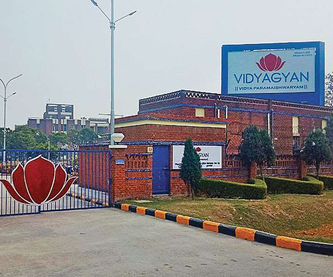 यहां ज्ञान के प्रकाश से जगमग हो रहे हैं झोपडि़यों के सूरज, कई बच्‍चों ...