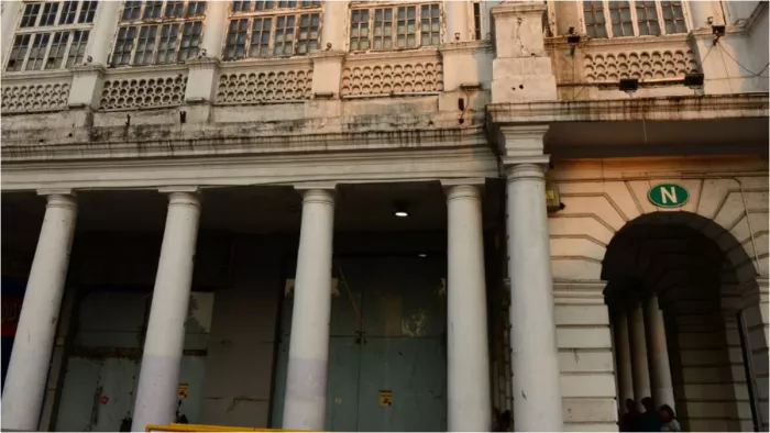 कनाट प्लेस में 16 साल बाद भी परवान नहीं चढ़ सकी पाइप के जरिए गैस ...