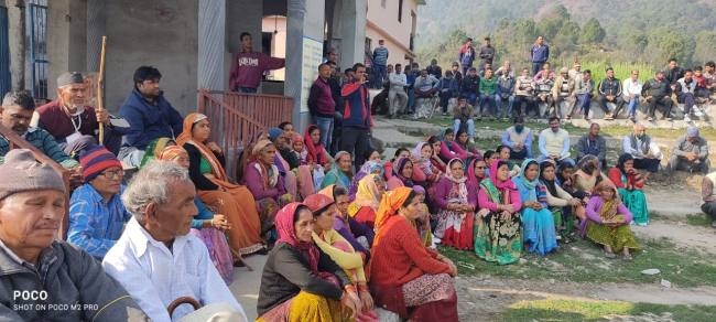 चौखुटिया में एयरपोर्ट निर्माण को लेकर ग्रामीणों ने किया विरोध ...