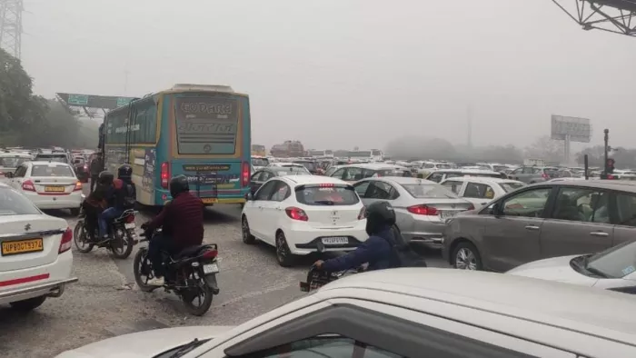 Gurugram Traffic News: खुला है गुरुग्राम दिल्ली के बीच रजोकरी बॉर्डर ...