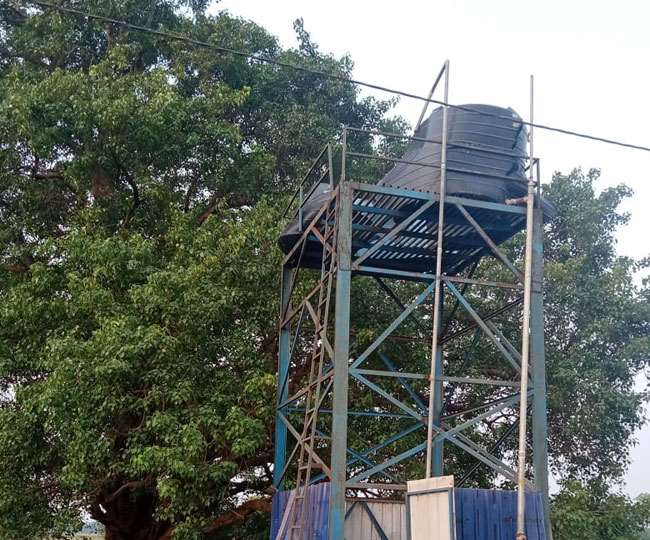 गोपालगंज में अफसर नहीं सुन रहे थे गड़बड़ी की शिकायत तो नल-जल योजना की ...