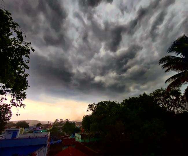 Dhanbad Weather Update: पश्चिमी विक्षोभ से अभी लगातार बारिश की संभावना ...
