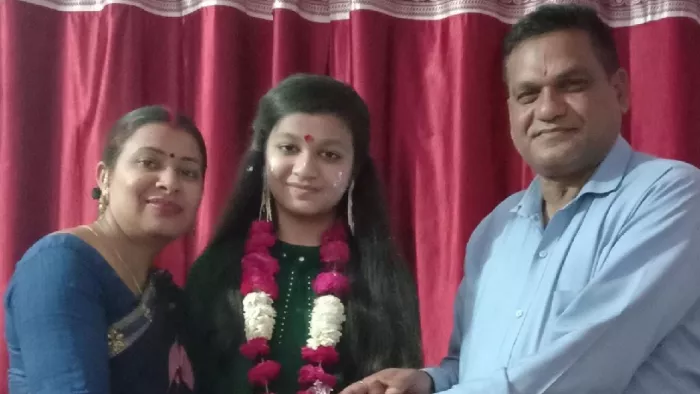 CBSE 10th Toppers 2022 Kanpur : दिव्या विश्वकर्मा ने 99 प्रतिशत अंक ...