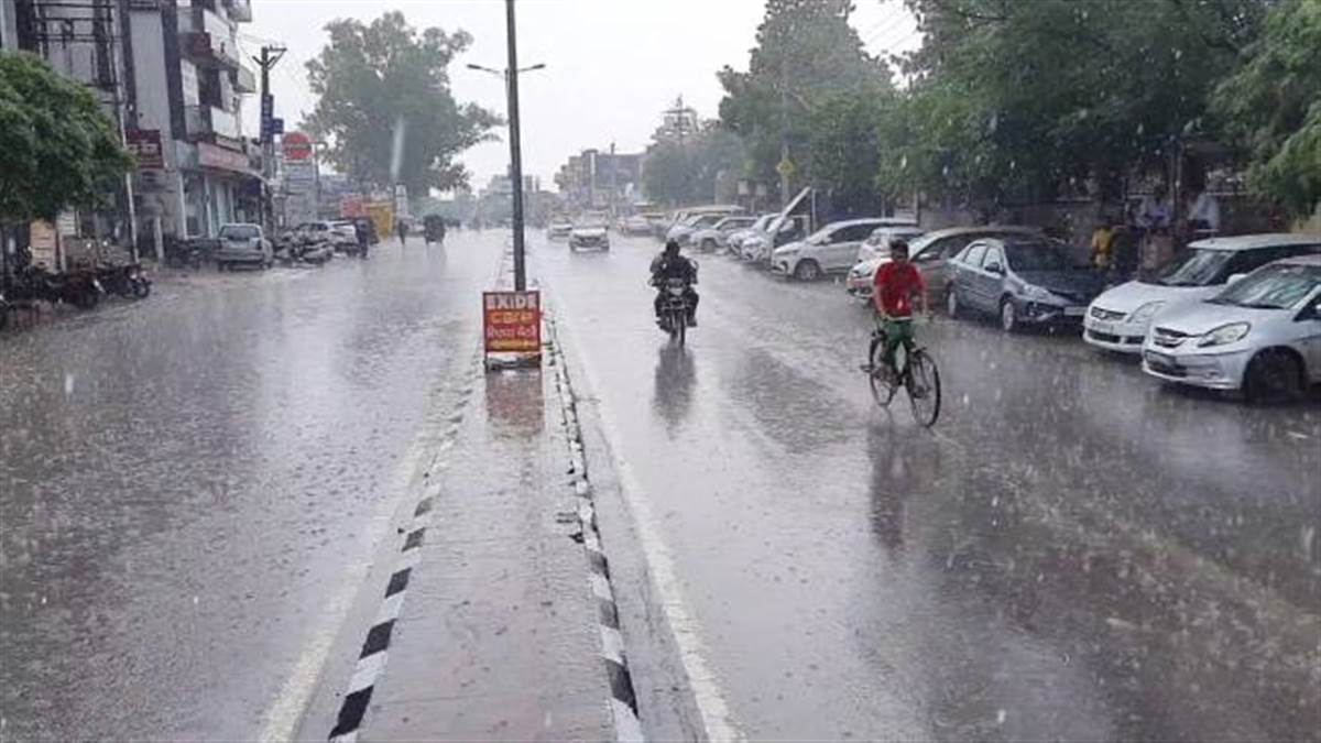 सुबह छाए बादल, दोपहर को हुई वर्षा से मौसम हुआ सुहावना - Clouds in the ...