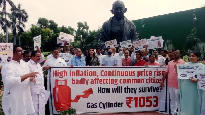 Parliament Monsoon Session: महंगाई पर सियासी संग्राम के नाम रहा मानसून ...