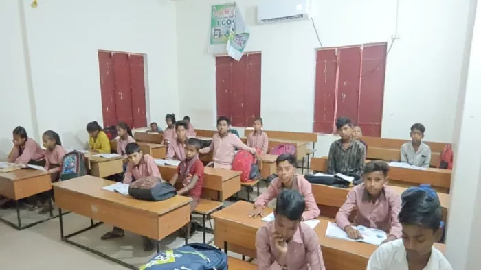 निजी स्कूलों को मात दे रहा प्रयागराज का यह उच्च प्राथमिक विद्यालय ...
