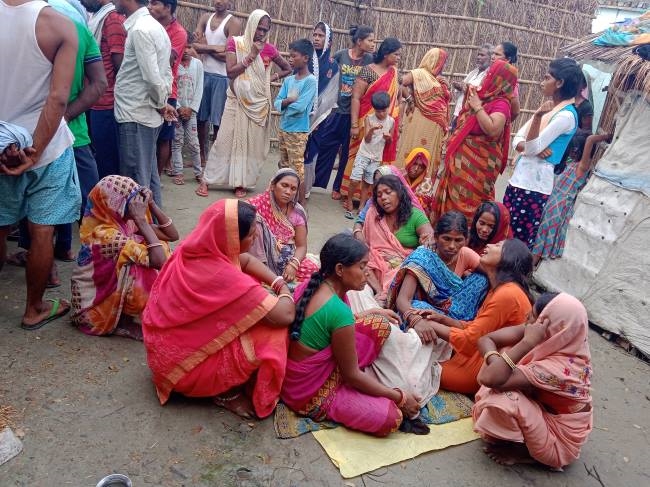 सकरा में डूबने से बालक व किशोरी की मौत - boy and girl death due to ...