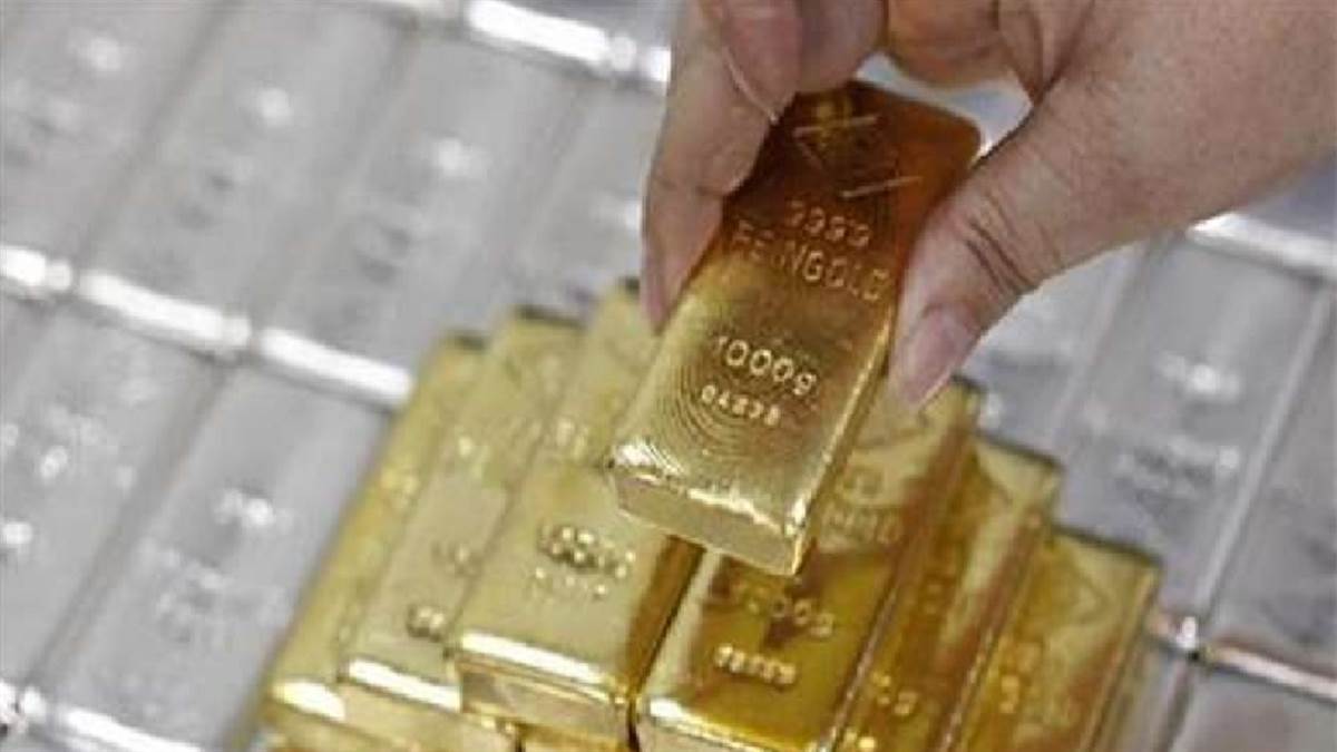 Gold Silver Price : 10 दिन में 3,700 रुपये किलो गिरी चांदी, जानें ...